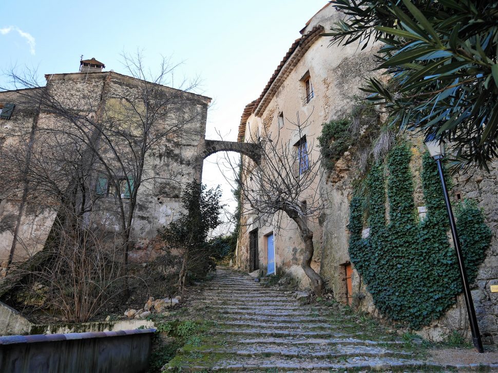 Le village de Cotignac
